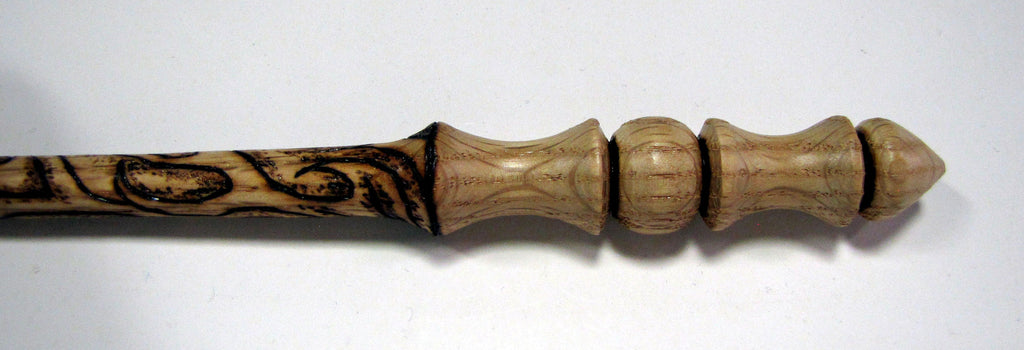 Apprentice of the Flame Wood-burned Oak Magic Wand – Merlin's Realm